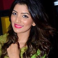 Aliya Khan's Instagram, Twitter & Facebook on IDCrawl