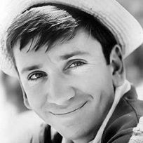 Robert Denver's Instagram, Twitter & Facebook on IDCrawl