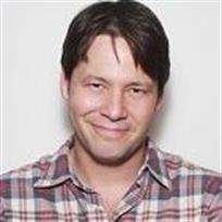 Isaac Ike Barinholtz Ike Barinholtz Traded His Scrubs On The Mindy